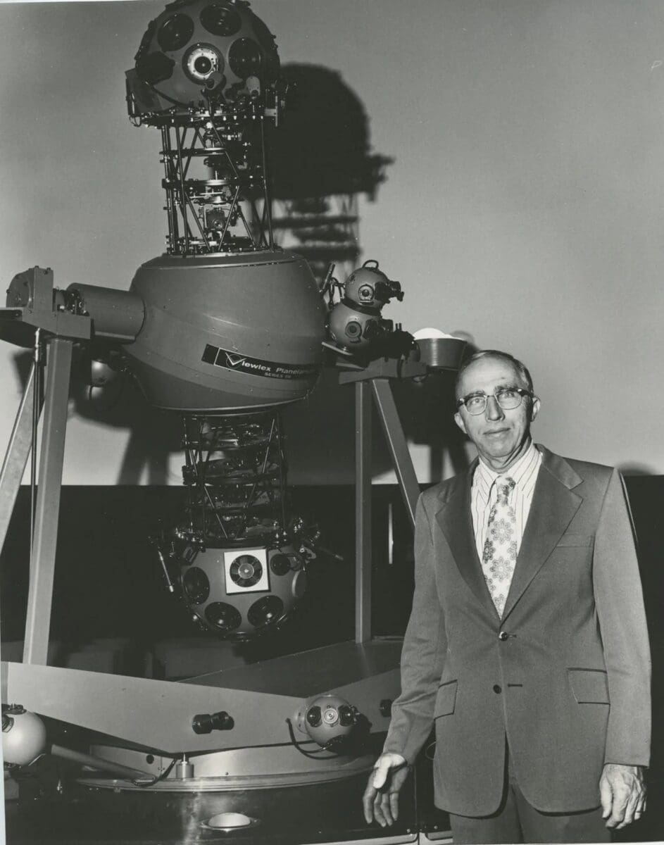 History of the Planetarium - Planetarium - UA Little Rock